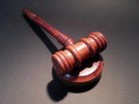 Irreconcilable Decisions and Corruption Allegations in International ...